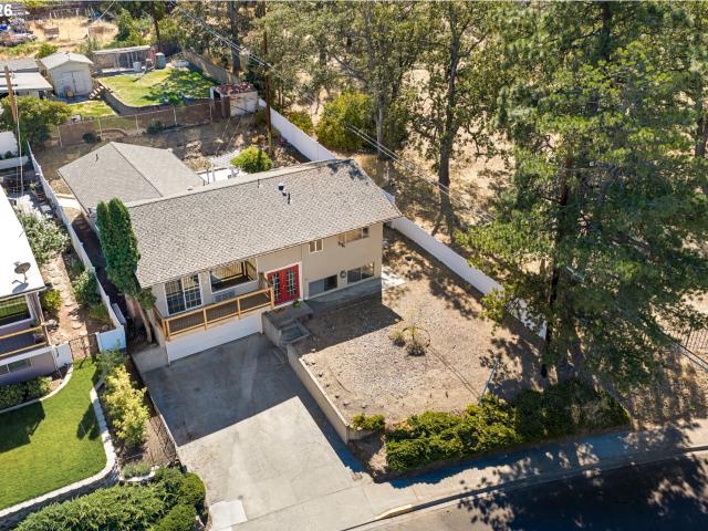 526 e scenic dr