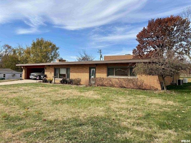 526 Edgewood Dr, Quincy, IL 62301