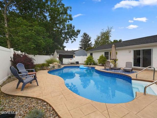 526 Elwood St, Forked River, NJ 08731