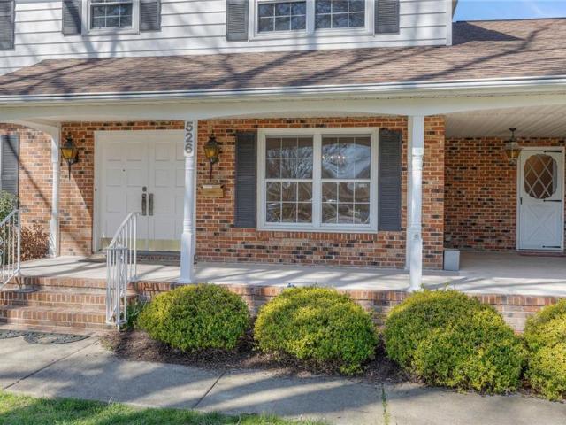 526 Elizabeth Lake DR