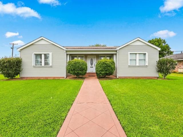 526 Foret St, Thibodaux, LA 70301