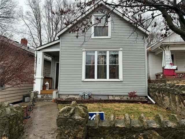 526 Kiowa St, Leavenworth, KS 66048