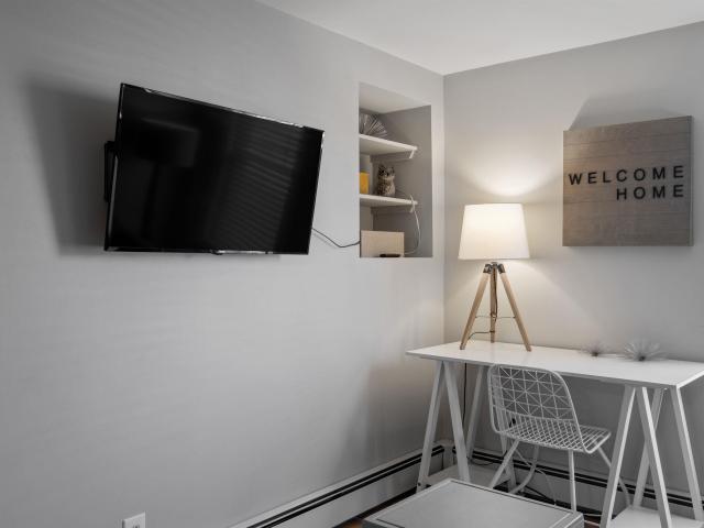 526 Hevey Street # 4