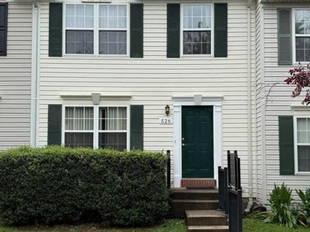 526 Highland Towne Ln, Warrenton, VA 20186
