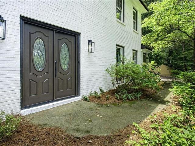 526 Jasmine Court