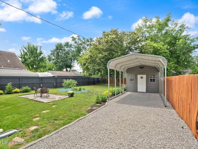 526 Marquette Dr