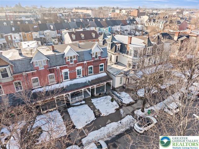526 N 6 Street
