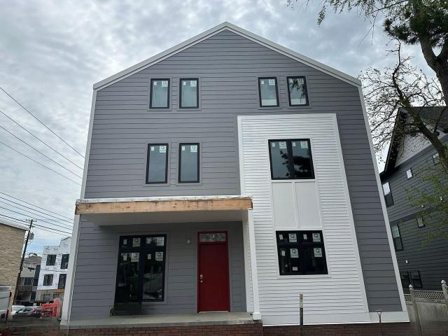 526 N. Lincoln 4 Bedroom Apartment for Rent at 526 N Lincoln St, Bloomington, IN 47408 Old Northeast