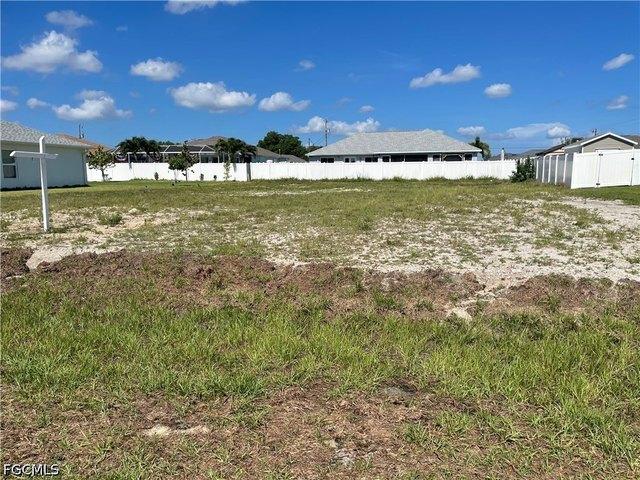 526 NW 7th Ave, Cape Coral, FL 33993