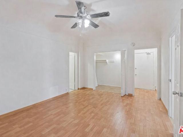 526 S Oxford Avenue 100