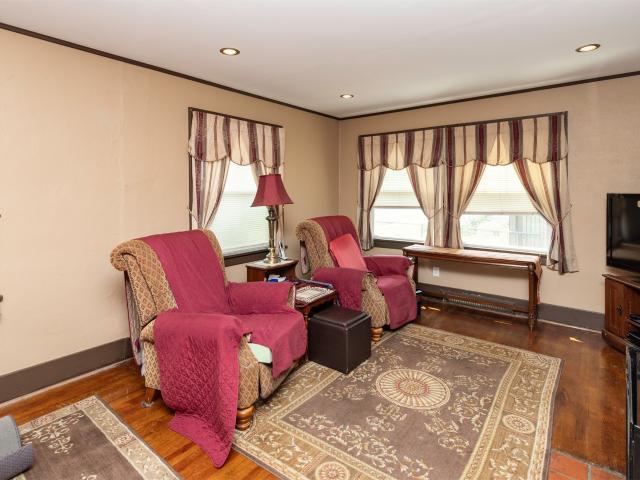 526 SW Walnut Street