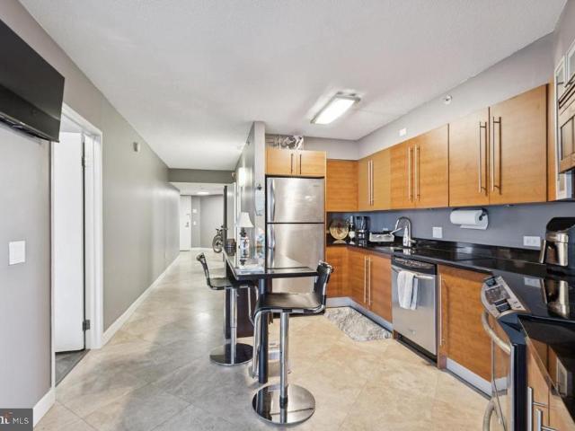 526 Pacific Ave # 207
