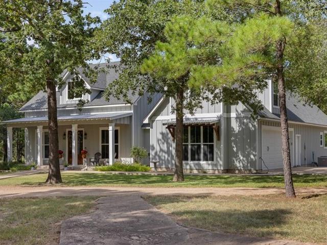 526 Piney Creek Rd, La Grange, TX 78945