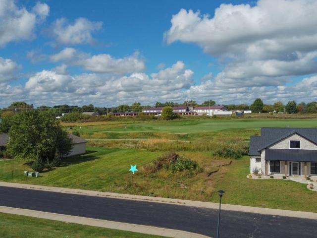 526 Royal Saint Pats Dr, Unit 143, Wrightstown, WI 54180 | MLS #50323 | Compass