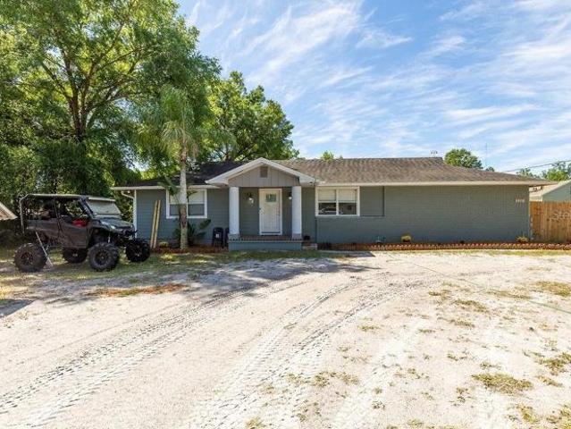 526 W Ohio Ave, Orange City, FL 32763