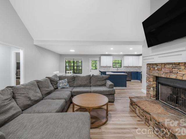 526 Whetstone Gap Road