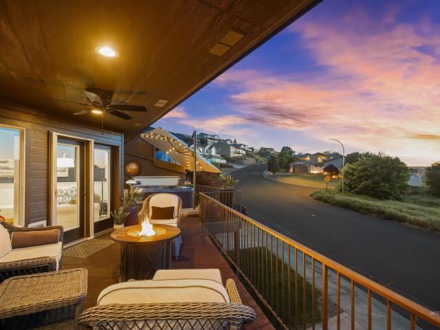 526 Valley Vista Blvd