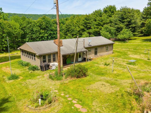 526a mountain shadow lane