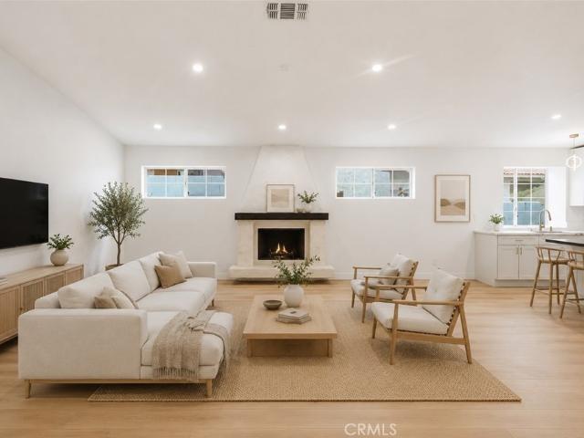 52740 Avenida Alvarado