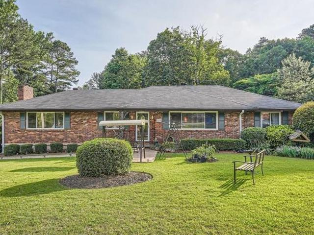 5274 Chamblee Dunwoody Rd, Dunwoody, GA 30338