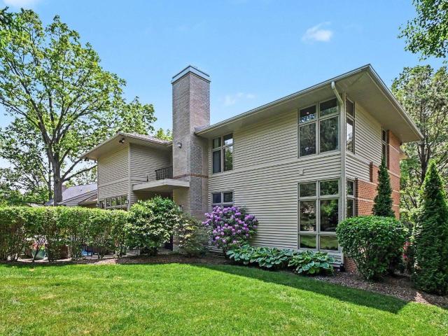 52752 Willow Bend Drive