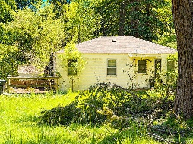 52758 Lynnewood Ave, South Bend, IN 46628