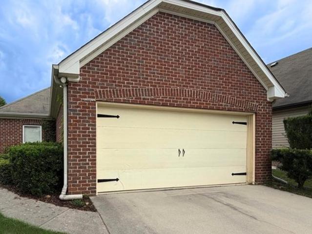 5276 Promenade Dr, Trussville, AL 35173