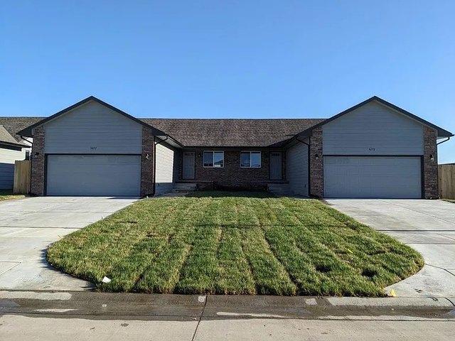 5277 N Toben Ct, Bel Aire, KS 67226