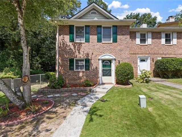 5278 Oakridge Dr, Stone Mountain, GA 30083