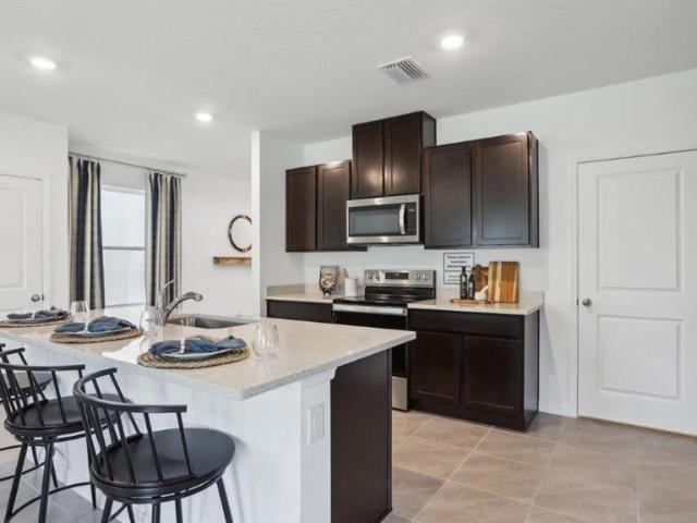 5270 Berry Bay Ave, Wimauma, FL 33598 | MLS #TB8491