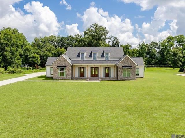 5270 Ellwood Rd, Brusly, LA 70719