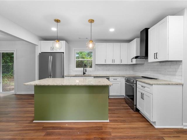 5270 Longmeadow Lane