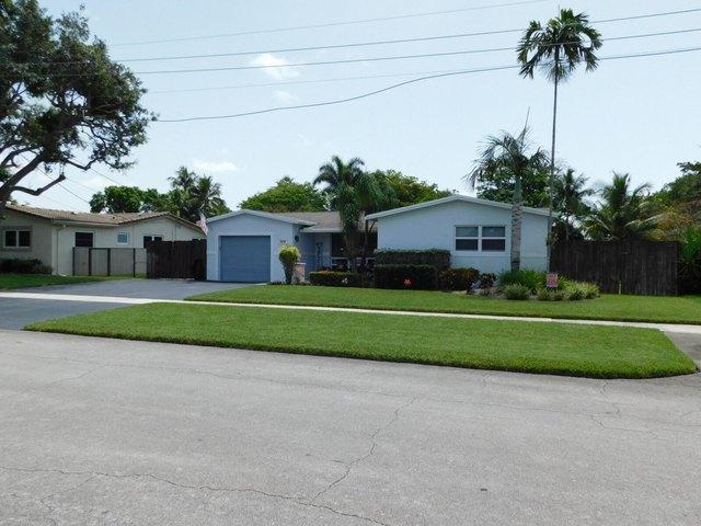 5270 SW 88th Ter, Cooper City, FL 33328