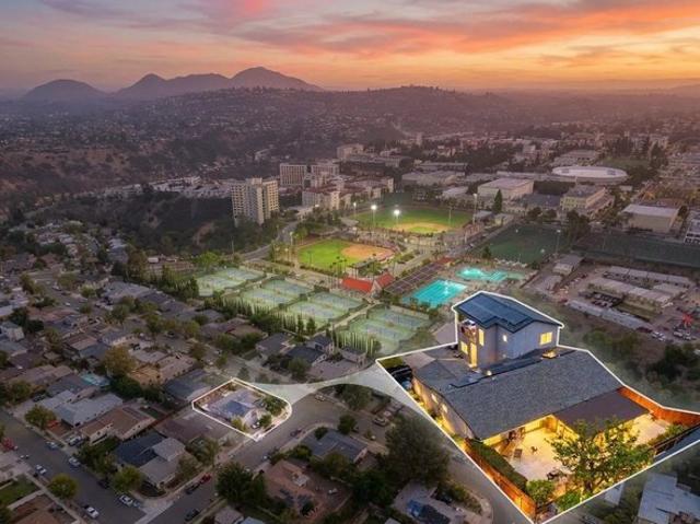 5270 72 Manhasset Dr, San Diego, CA 92115