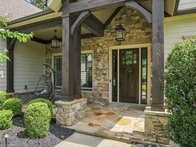 5271 Merlot Drive