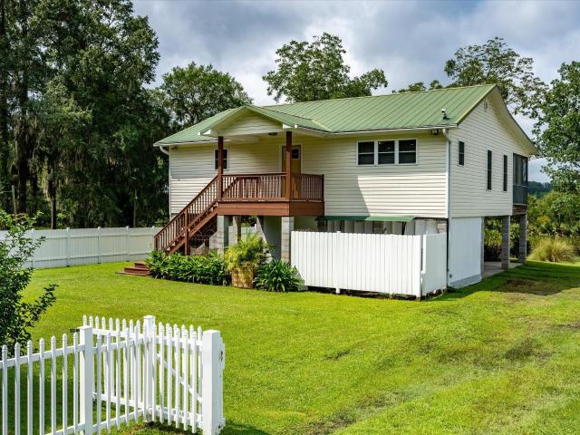 5271 Prices Bridge Lane