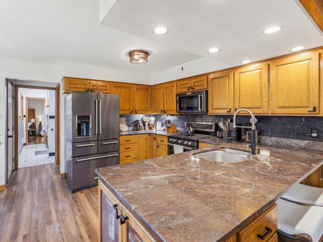 5272 W Silverleaf Ln