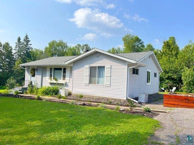 5273 Spruce Ct, Duluth, MN 55804