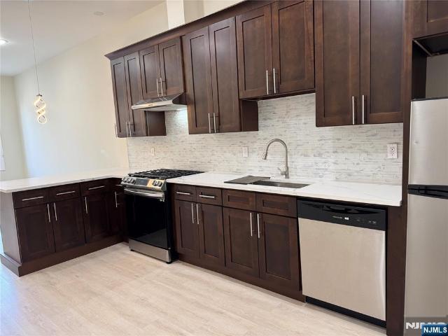 527 535 Union Ave, Unit 1I, Belleville, NJ 07109 | MLS #26005 | Compass