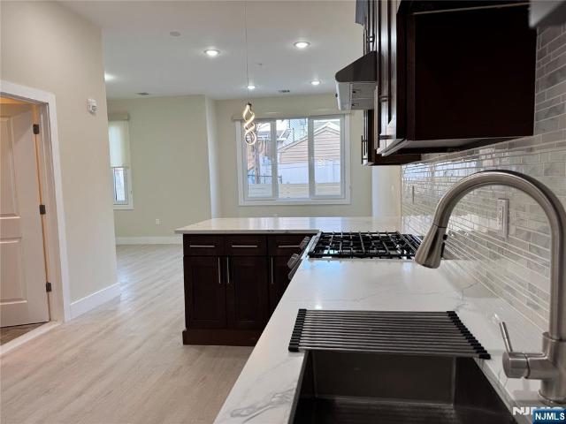 527 535 Union Avenue # 2A