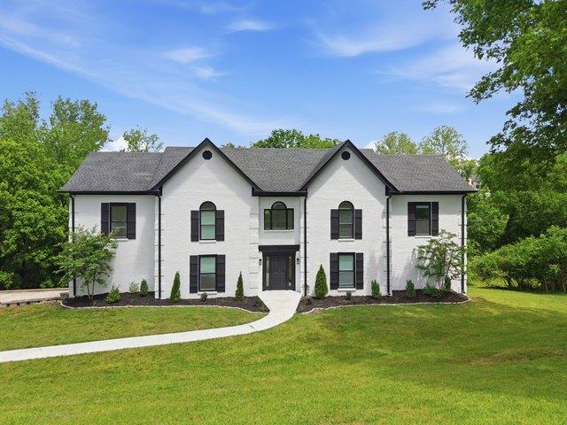 527 Cumberland Hills Dr, Hendersonville, TN 37075