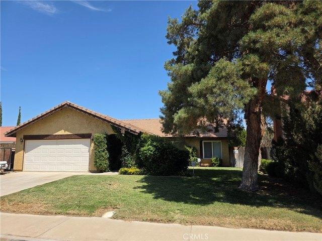 527 Curve Cir, Lancaster, CA 93535