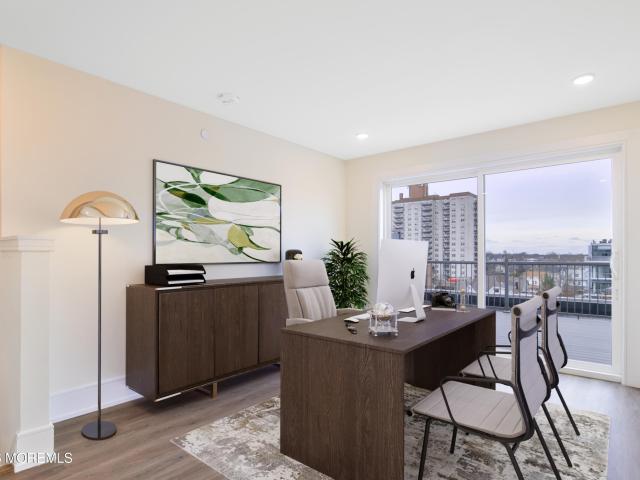 527 Bangs Avenue Unit 407