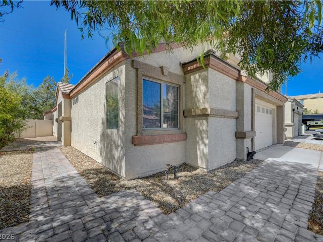 527 Braided River Avenue