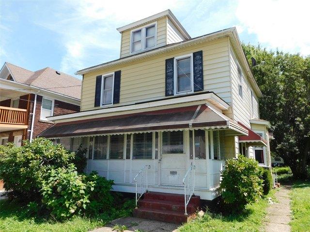 527 E 7th St, Erie, PA 16503