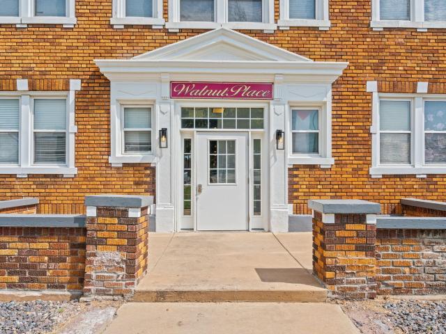 527 E Walnut Street # 203