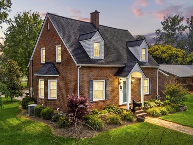 527 E Bridge St, Cynthiana, KY 41031