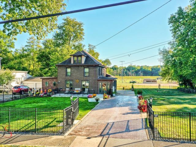 527 E Main Street