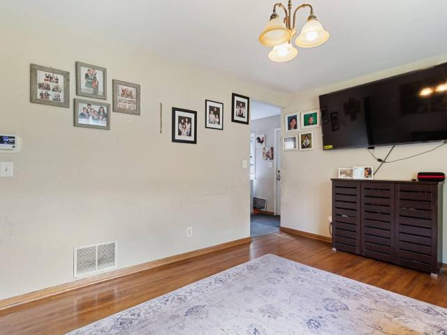 527 Emil Avenue