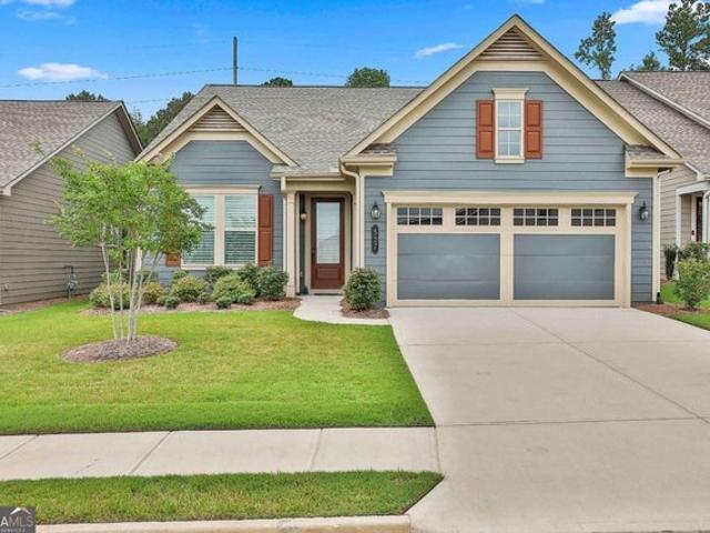 527 Hazelnut Dr, Peachtree City, GA 30269